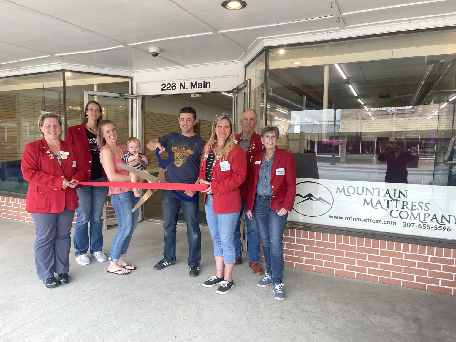 Chamber Celebrates Opening of New Mountain Mattress Company Location ...